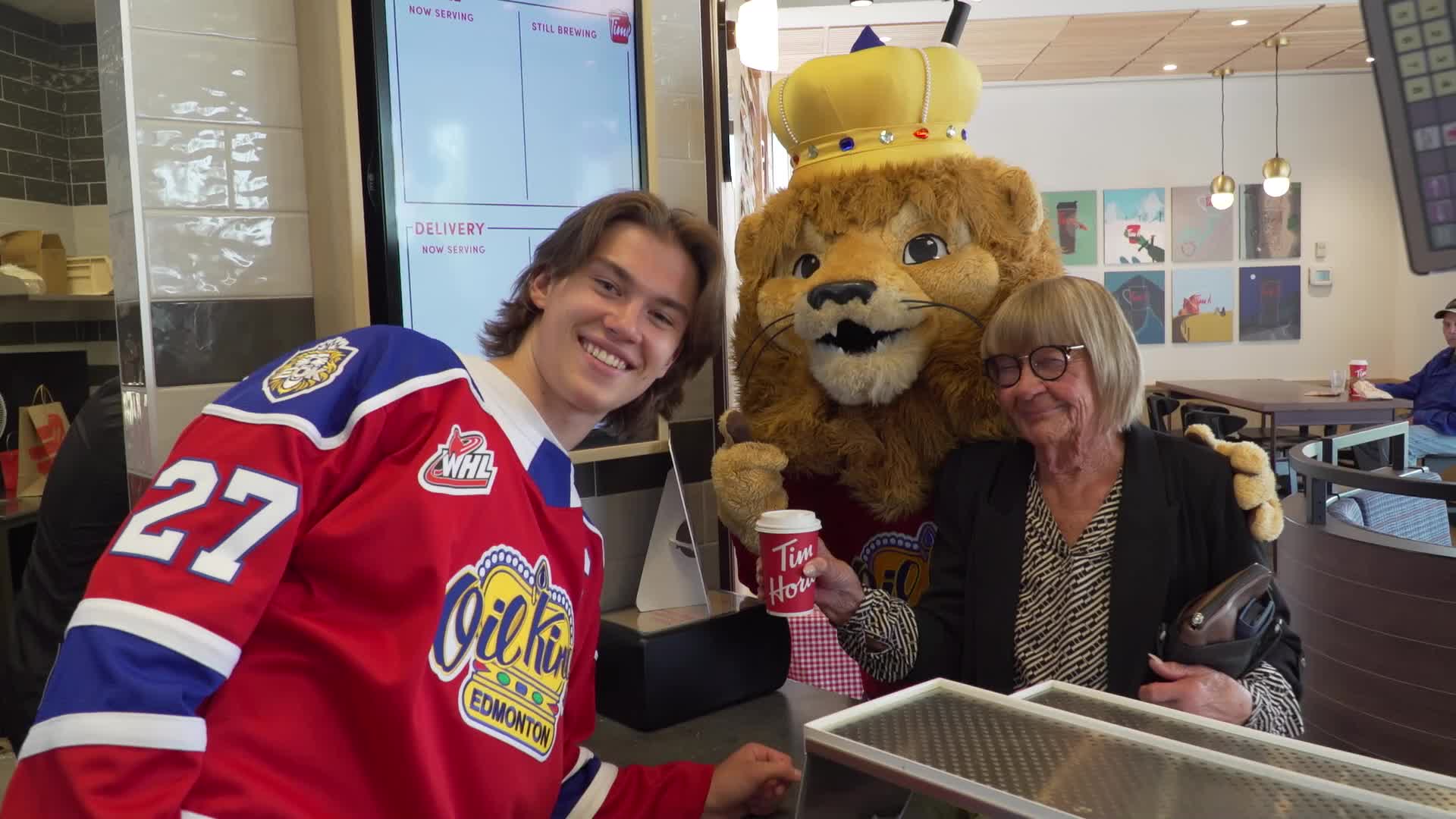 FEATURE: Oil Kings participate in Tim Hortons Camp Day - Edmonton Oil Kings
